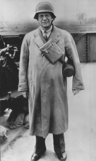 Four Pulitzer-winning takes on the rise of Adolf Hitler - The Pulitzer ...