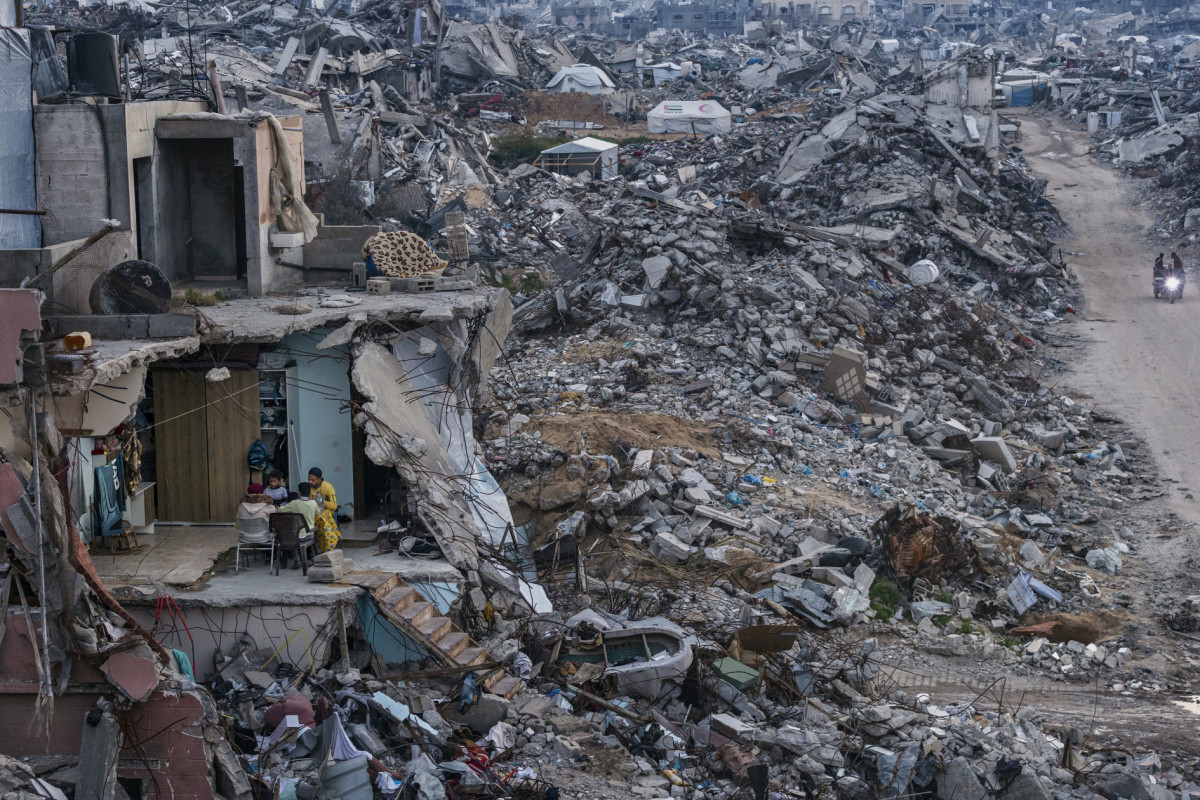 Gaza in Focus: Inside Palestinian Photographer Saher Alghorra’s ...